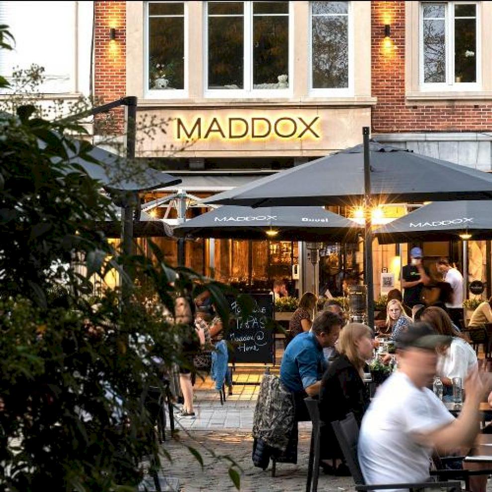 MADDOX - Tapas, lunchen en dineren met lekkere wijn.